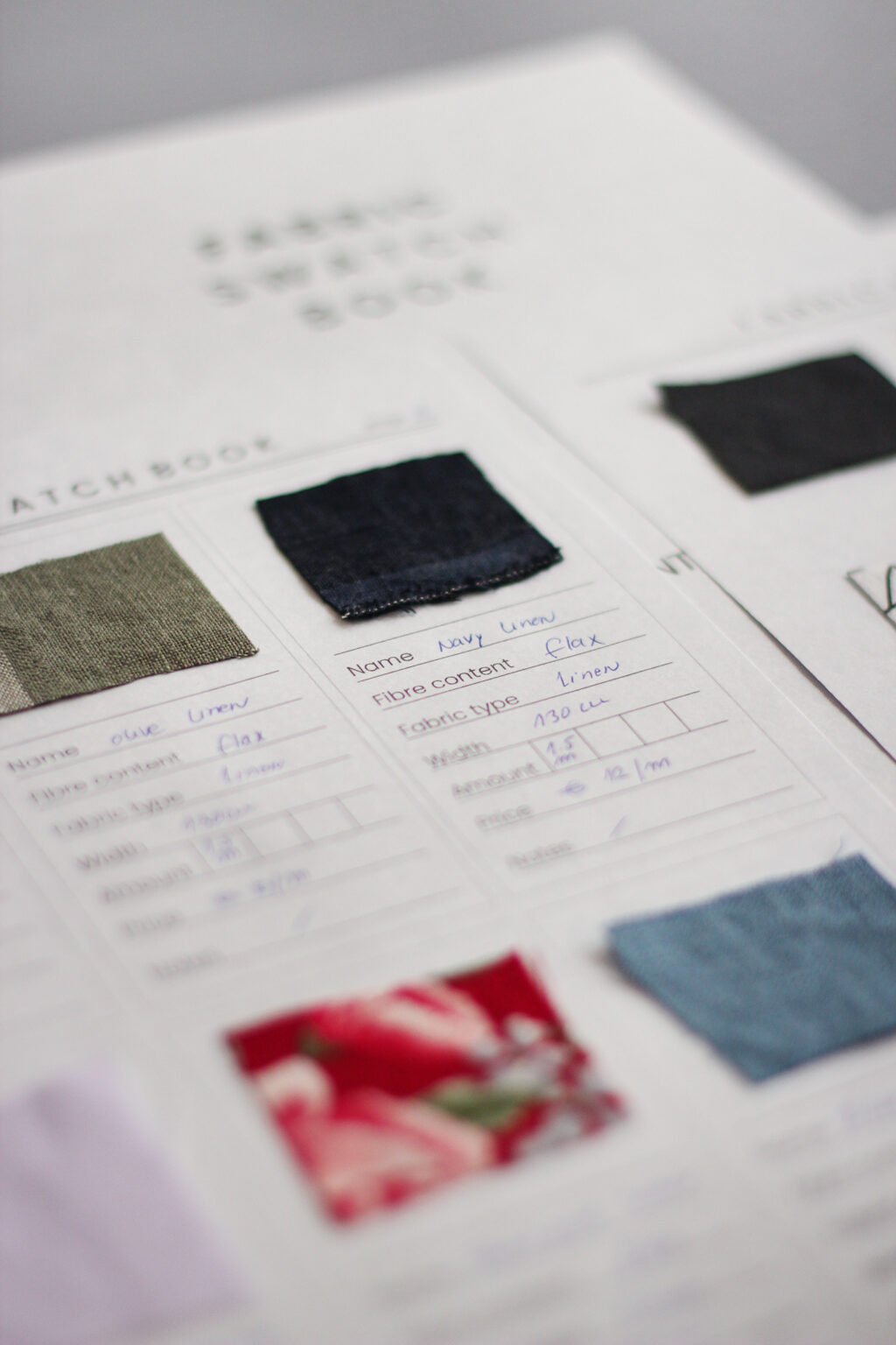 Free Template – FABRIC SWATCH & SCRAP BOOK – DIY Clothes