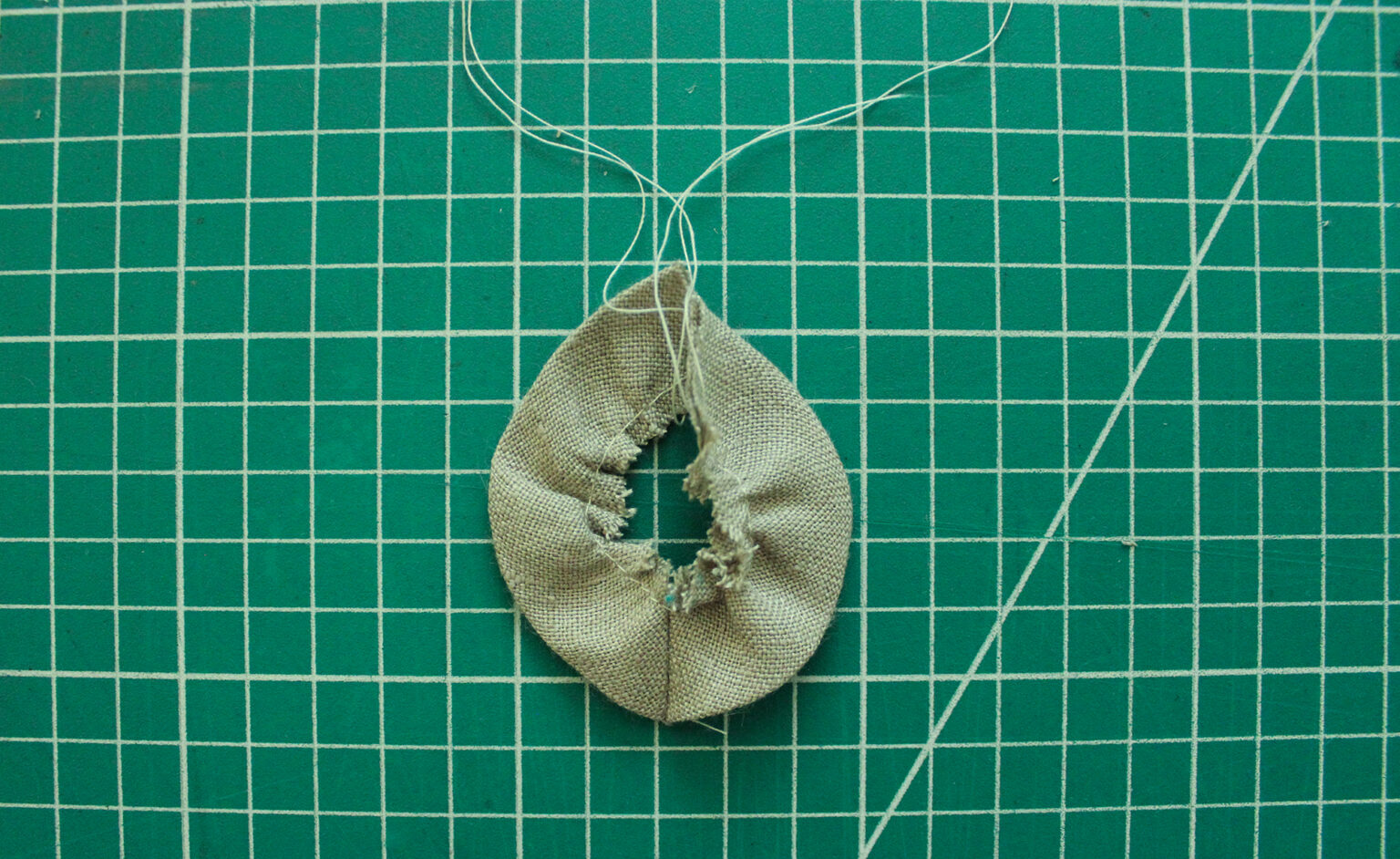 Fabric Leaf Applique Tutorial – DIY Clothes