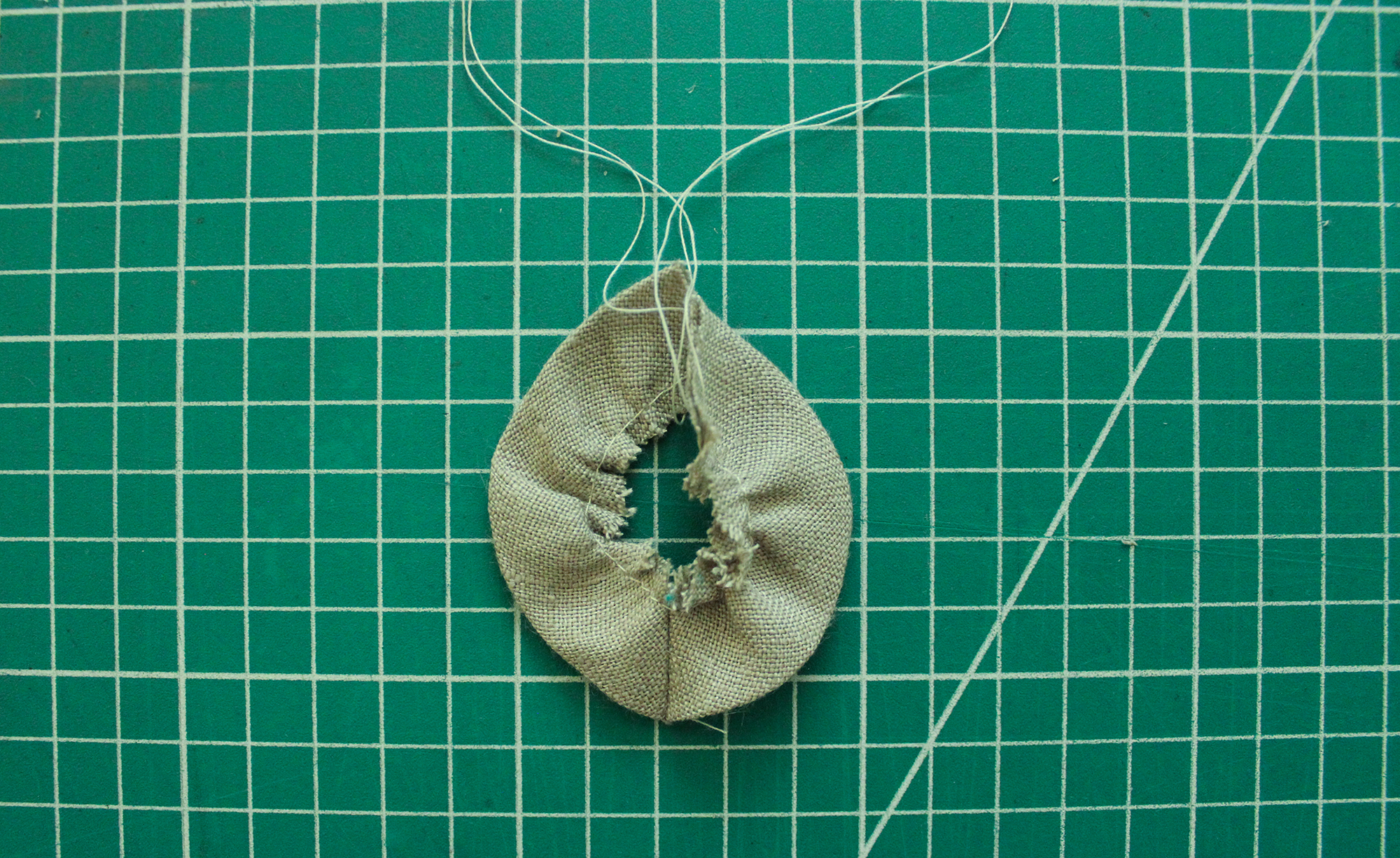 Fabric Leaf Applique Tutorial – DIY Clothes