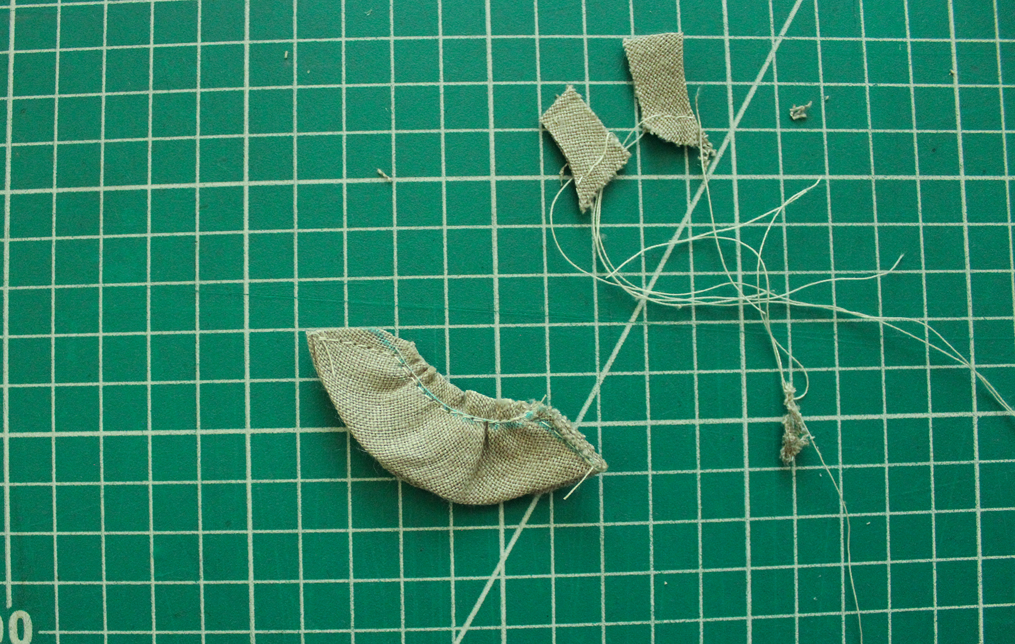 Fabric Leaf Applique Tutorial – DIY Clothes